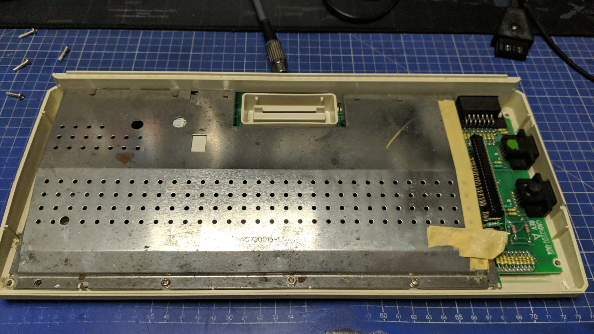 Atari 600 XL - Restoration to stock - retrohax.net