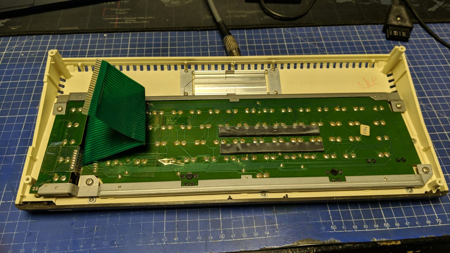 Atari 600 XL - Restoration to stock - retrohax.net